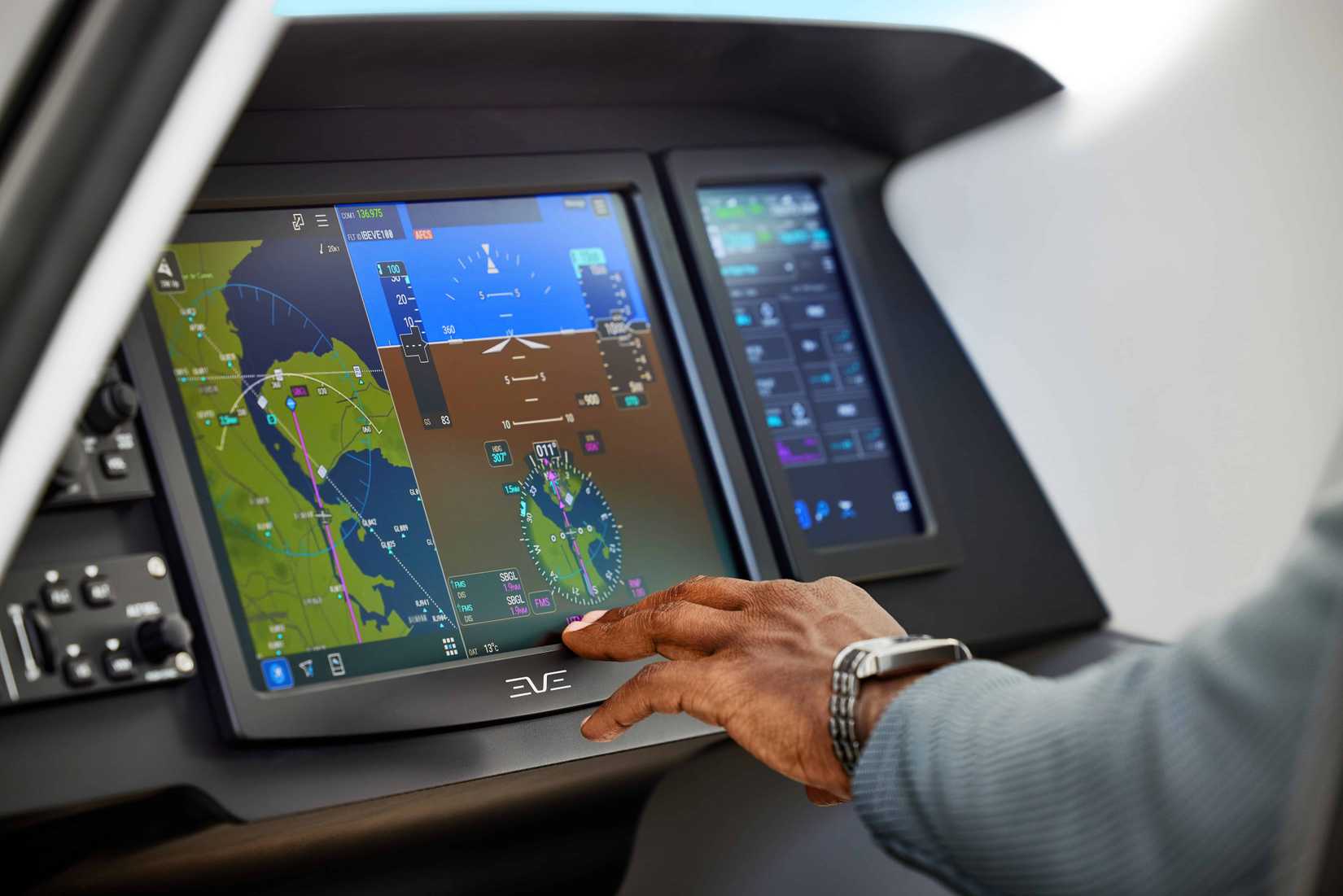 Korean Air Partners With Flight Tracker Wingbits To Test Airline's New ...