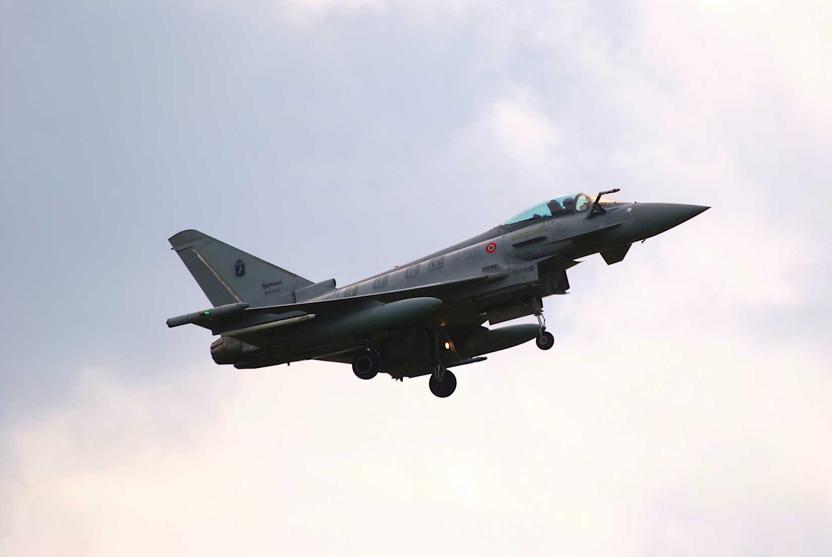 Is The Eurofighter Typhoon Faster Than The F-35?