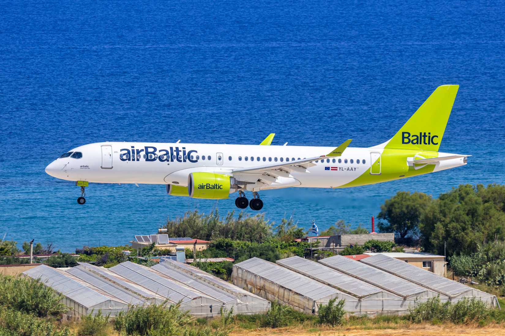 Is It True That The Boeing 737 MAX’s Windows Are Larger Than Other ...