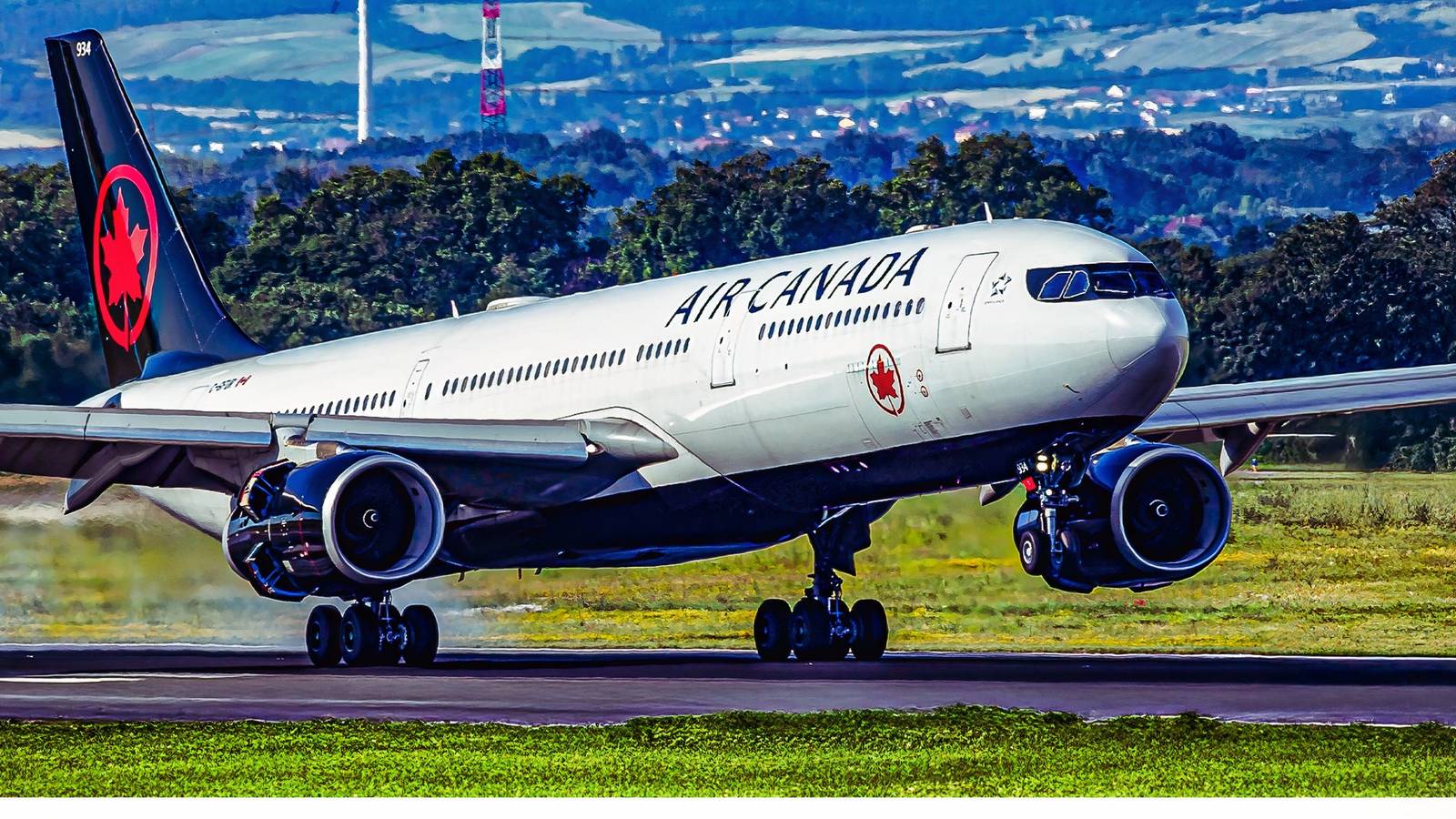 Air Canada Airbus A330 Seat Map: Cabin Layout and Seat Dimensions