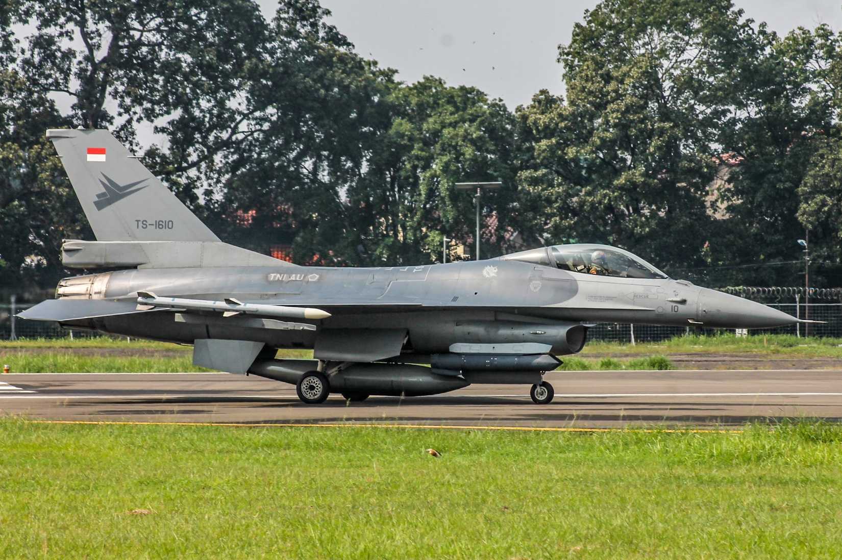 Indonesia Confirms $9 Billion Deal With China For J-10 Fighter Jets