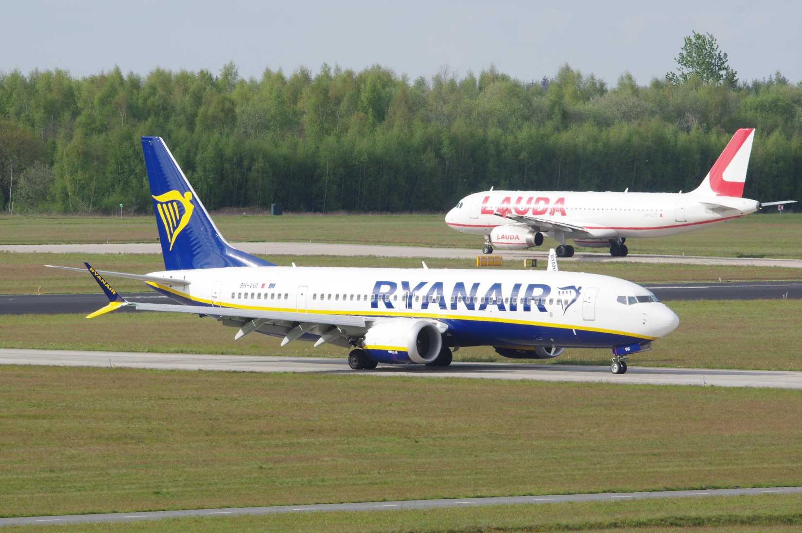 Is It True That The Boeing 737 MAX’s Windows Are Larger Than Other ...
