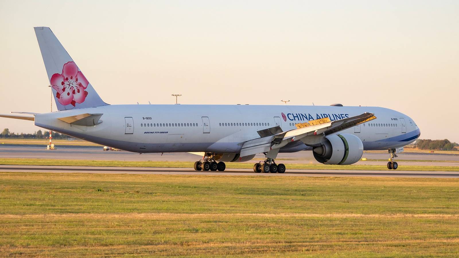 Cool: China Airlines Special Livery Celebrates Zootopia 2