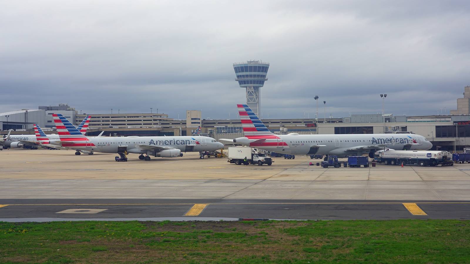 FAA Halves Flight Cuts To 3% As Air Traffic Control Staffing Recovers