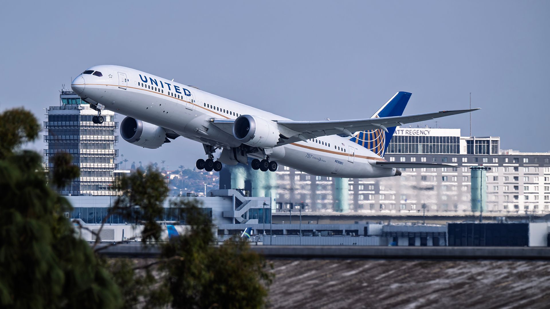 30 Routes: Where United Airlines Is Flying Its Boeing 787-9s