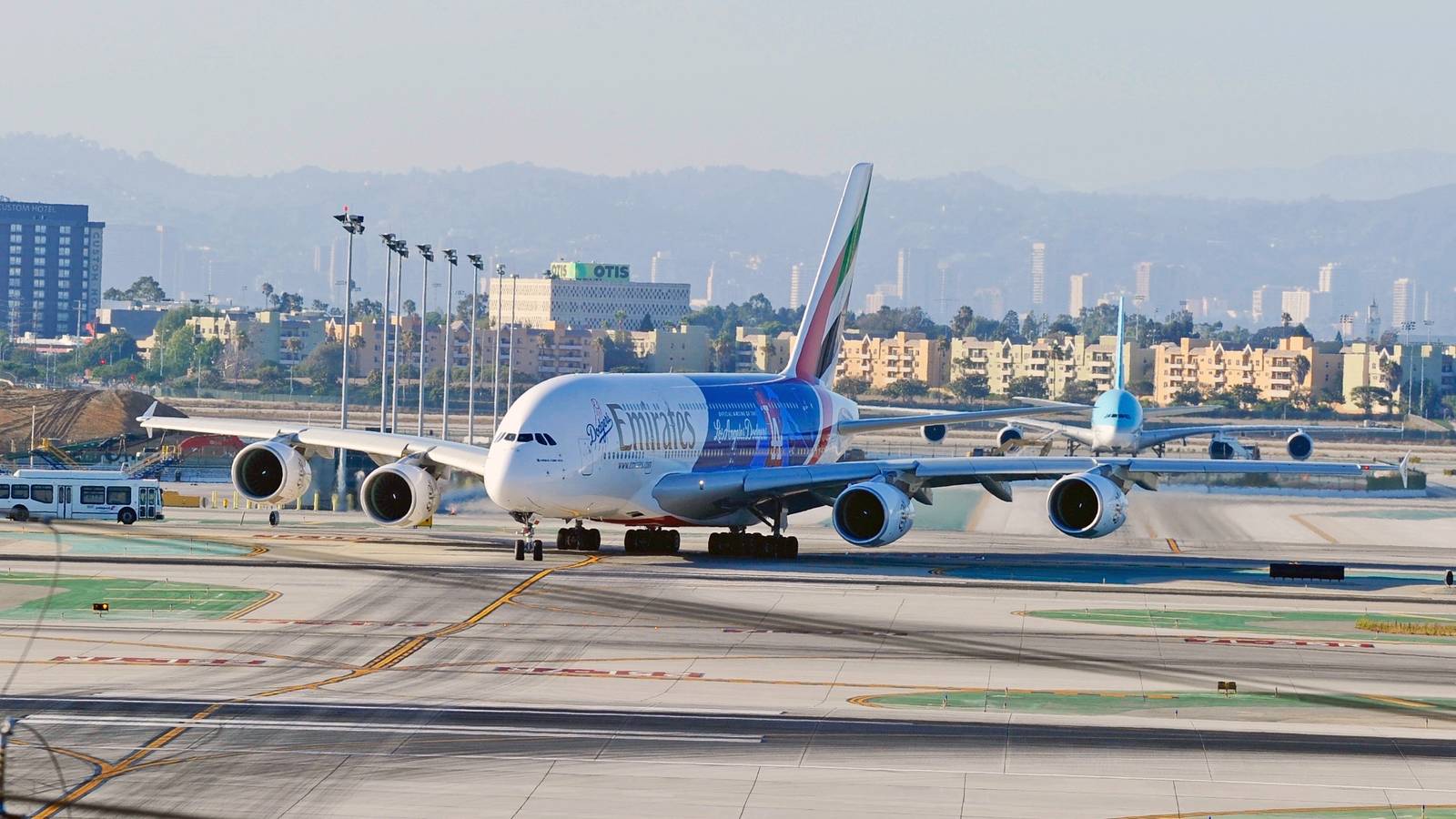 Compared & Contrasted: Where The Middle Eastern 'Big 3' Airlines Fly ...