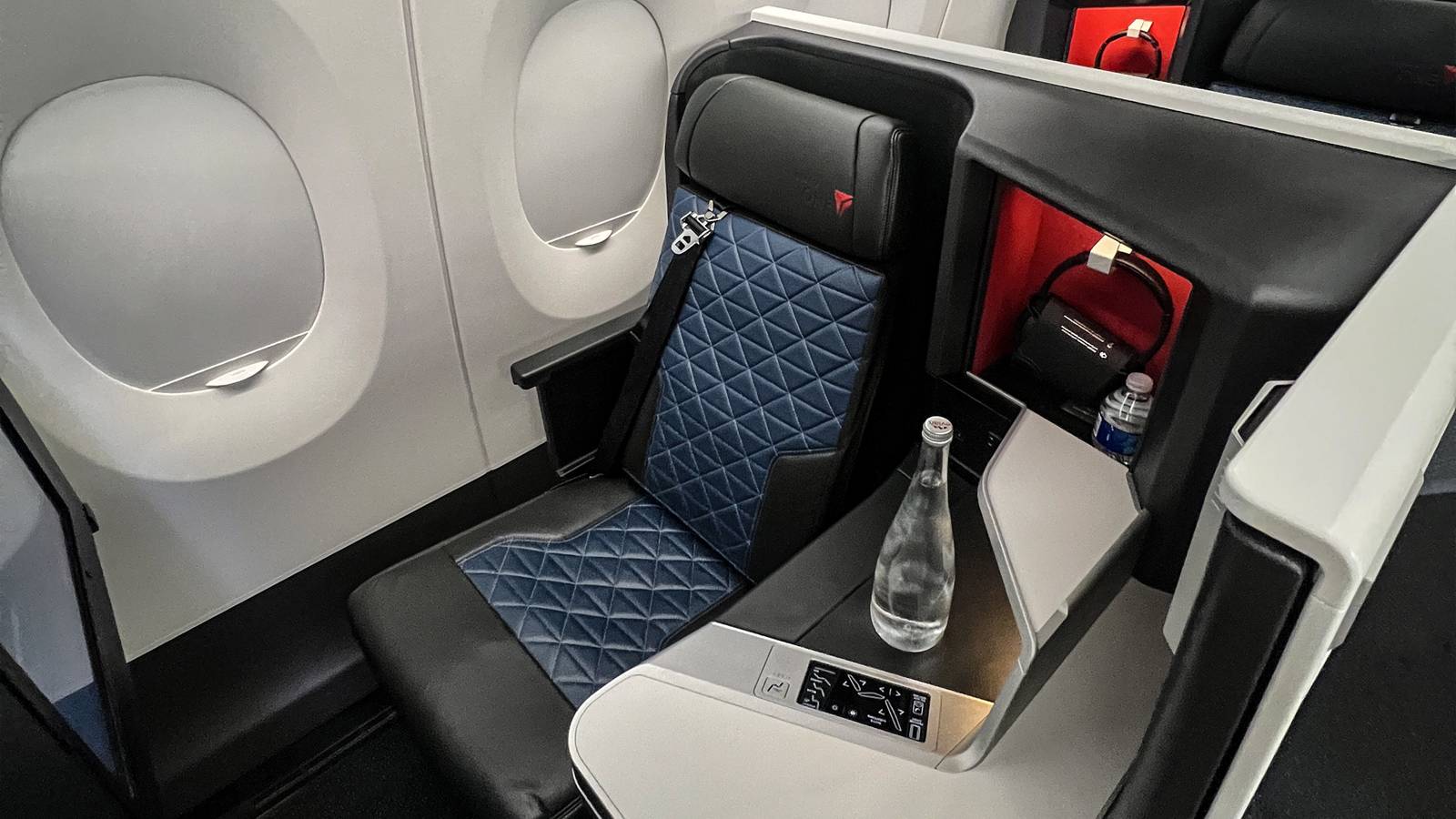 The Most Comfortable US Business Class Seats You Can Book Today