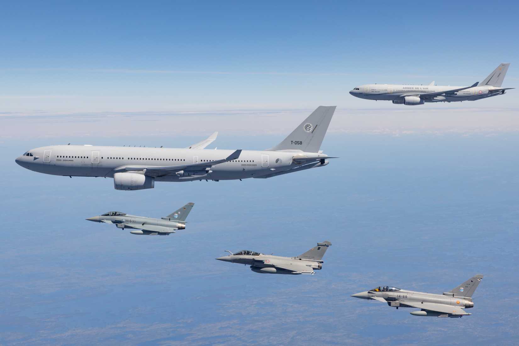 The Top 6 Superior Military Aircraft Flying Today