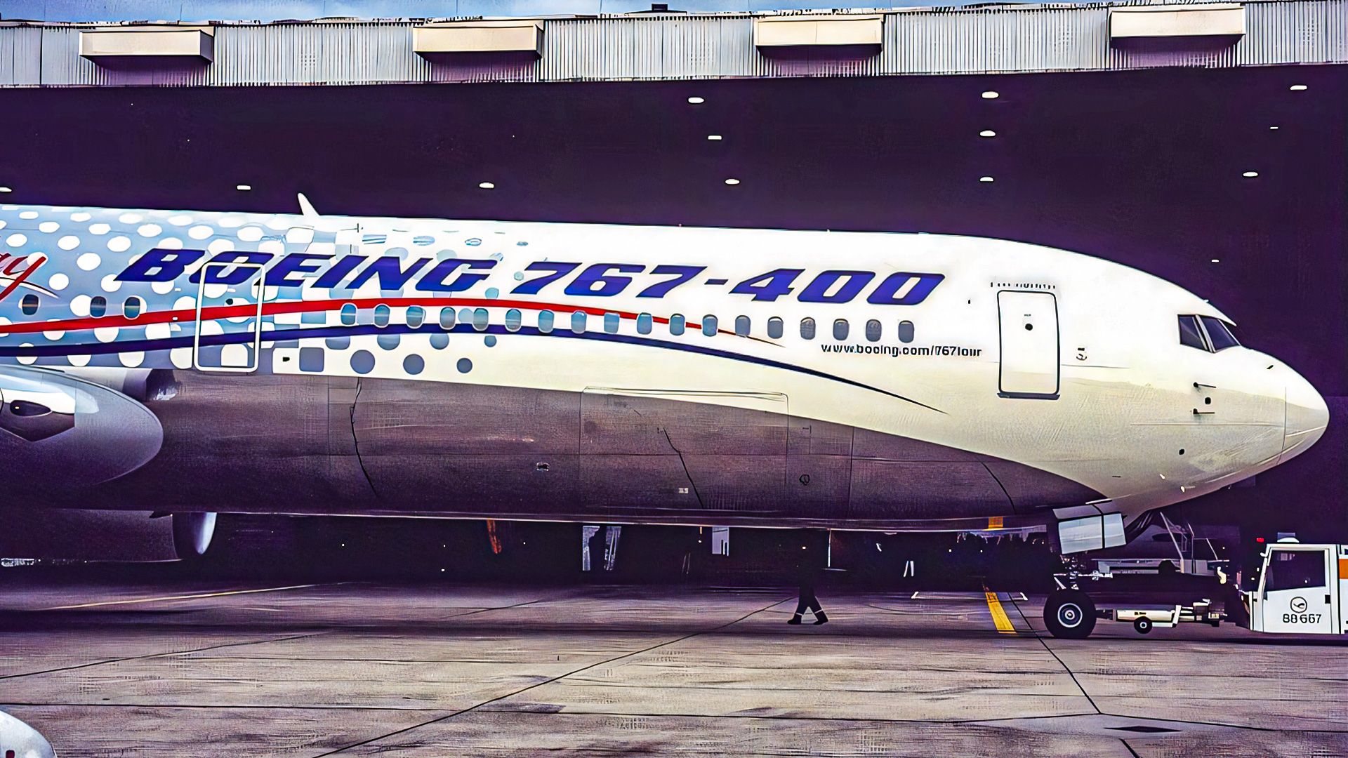 Exploring 'Foreflight': Boeing's Multi-Role Tablet Flight Planner