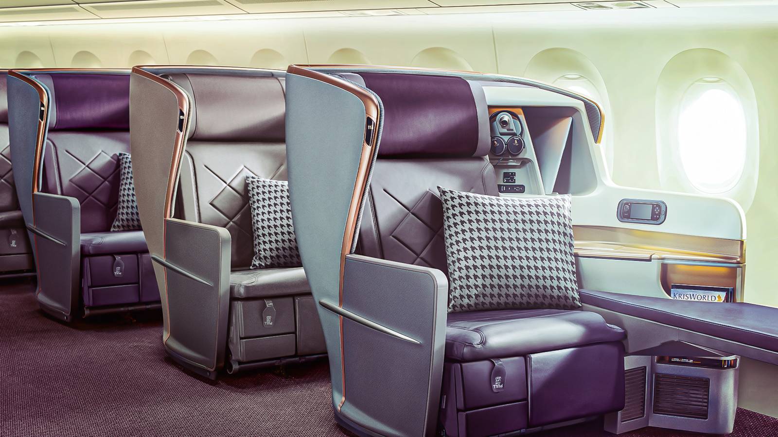 What It Costs To Fly Business Class On The World’s Longest Nonstop ...