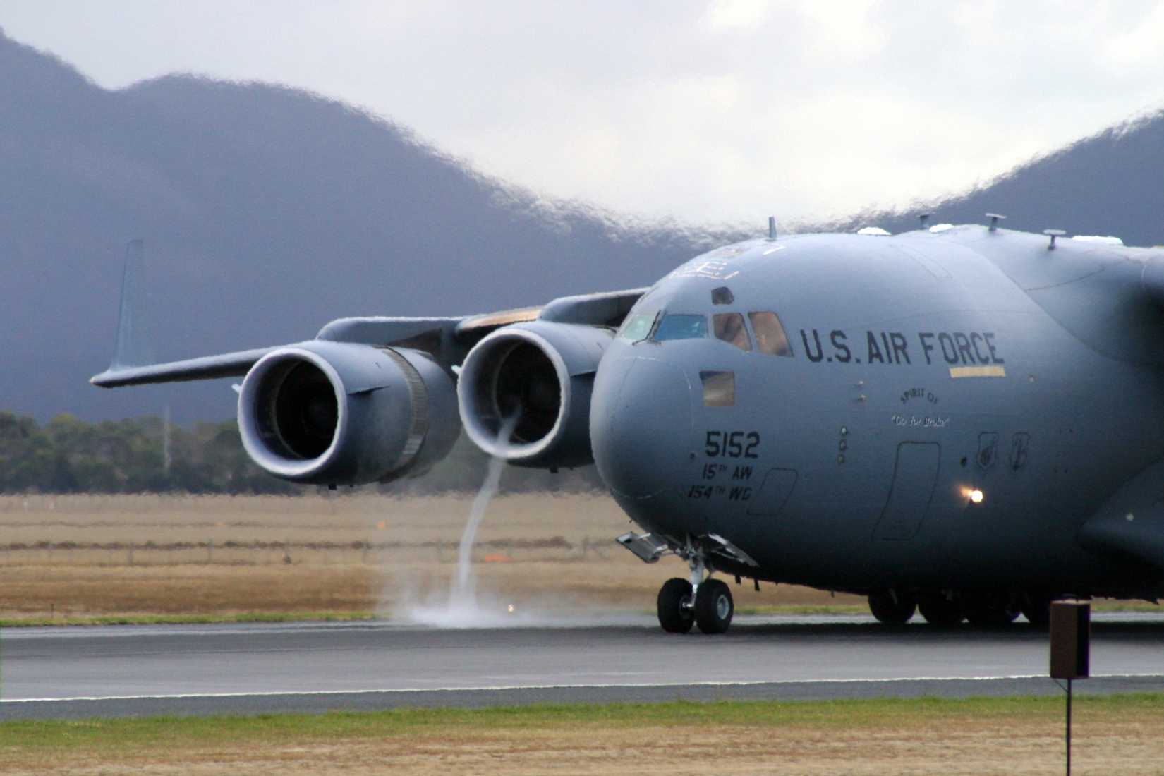 Why The C-17 Globemaster Has Such An Insane Short Field Performance For ...