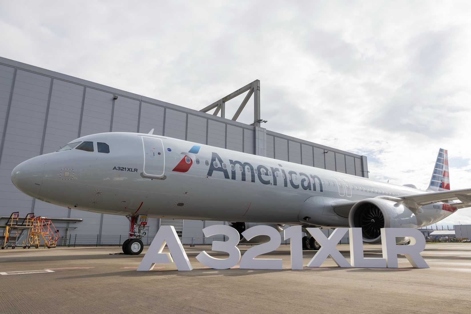 The Real Reason Why American Airlines' Airbus A321 Livery Is Different ...