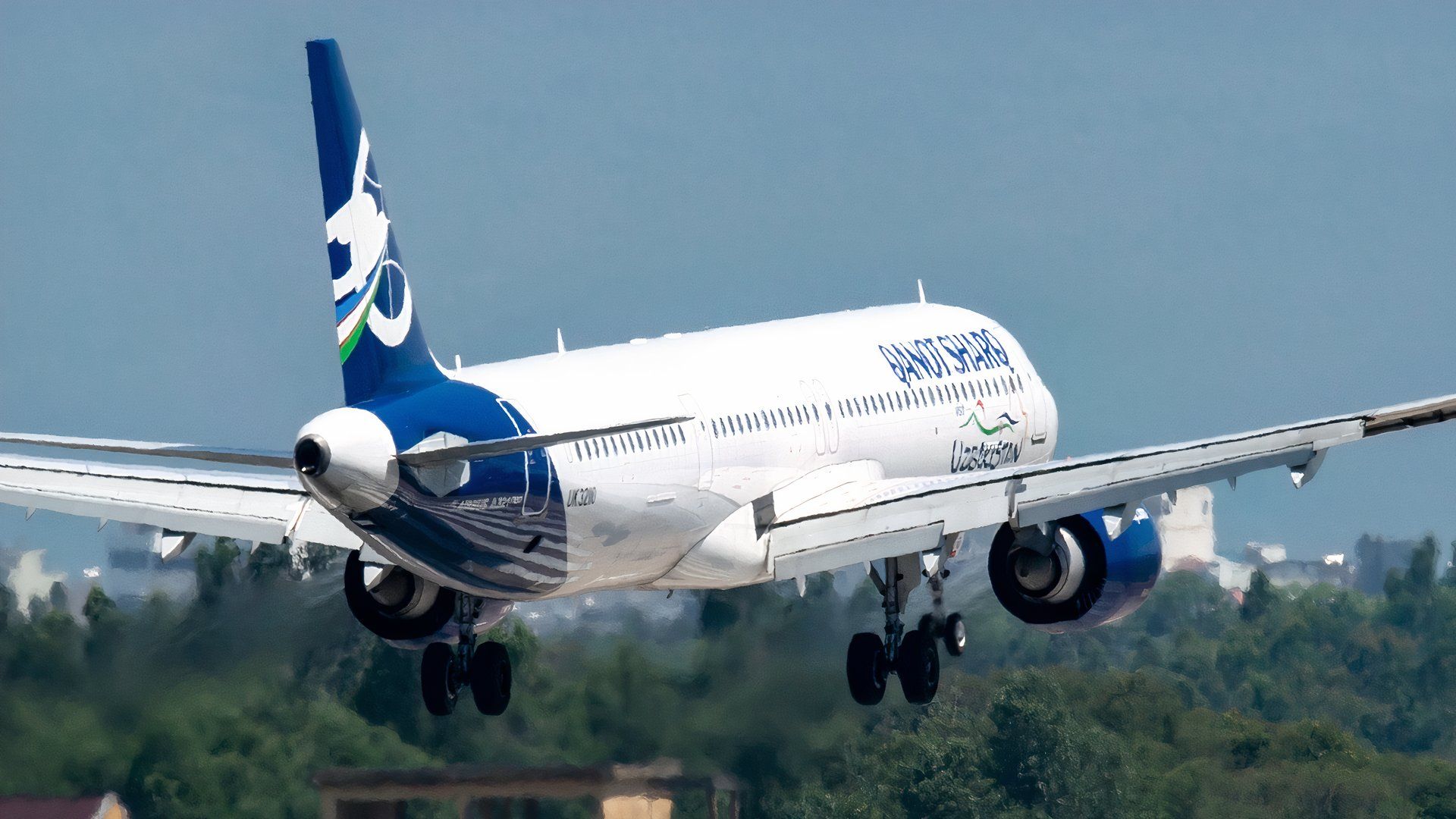 How Is Incoming Air Routed Within Different Systems Of A Jet Engine?