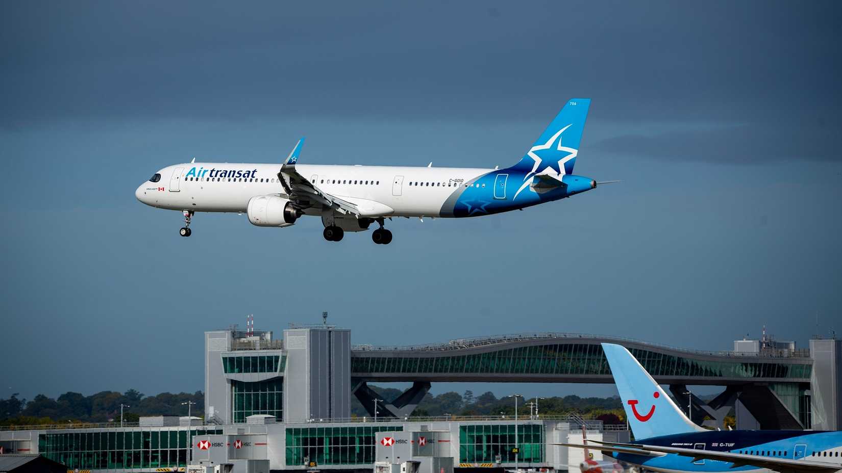 Here's How Much Longer The Airbus A321neo Is Compared To The Boeing 737 ...