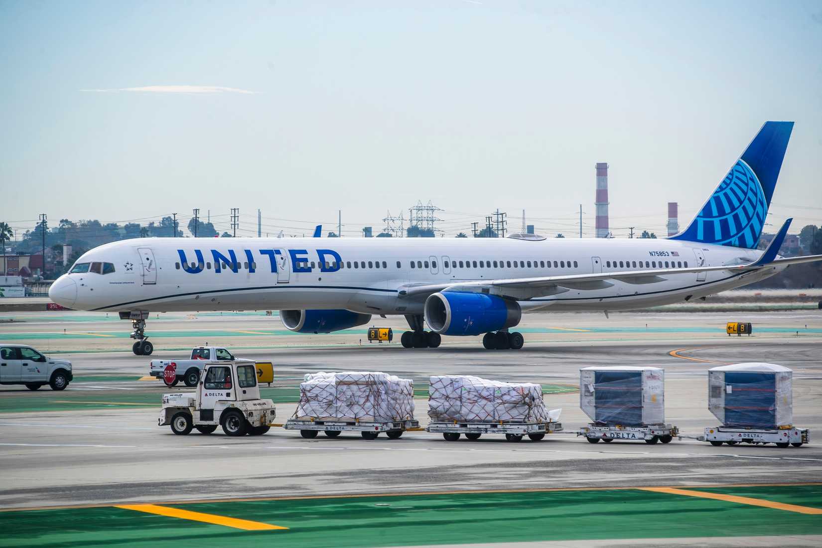 United Employee Dies After Cherry-Picker Crash With Colleague In Denver