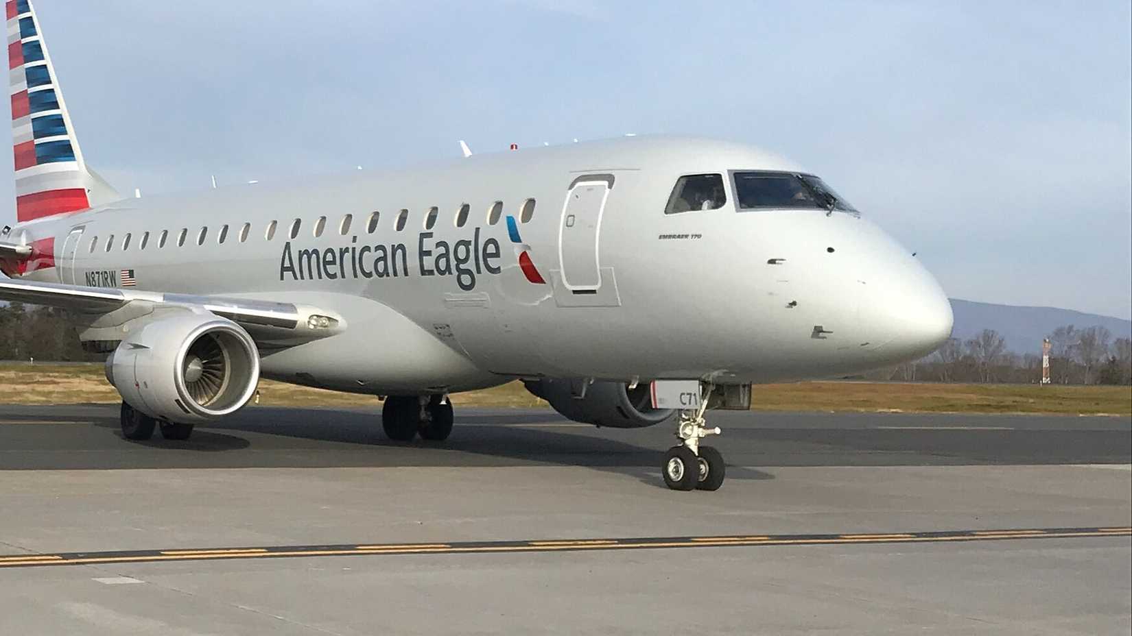 American Airlines Embraer E170 Seat Map: Cabin Layout and Seat Dimensions