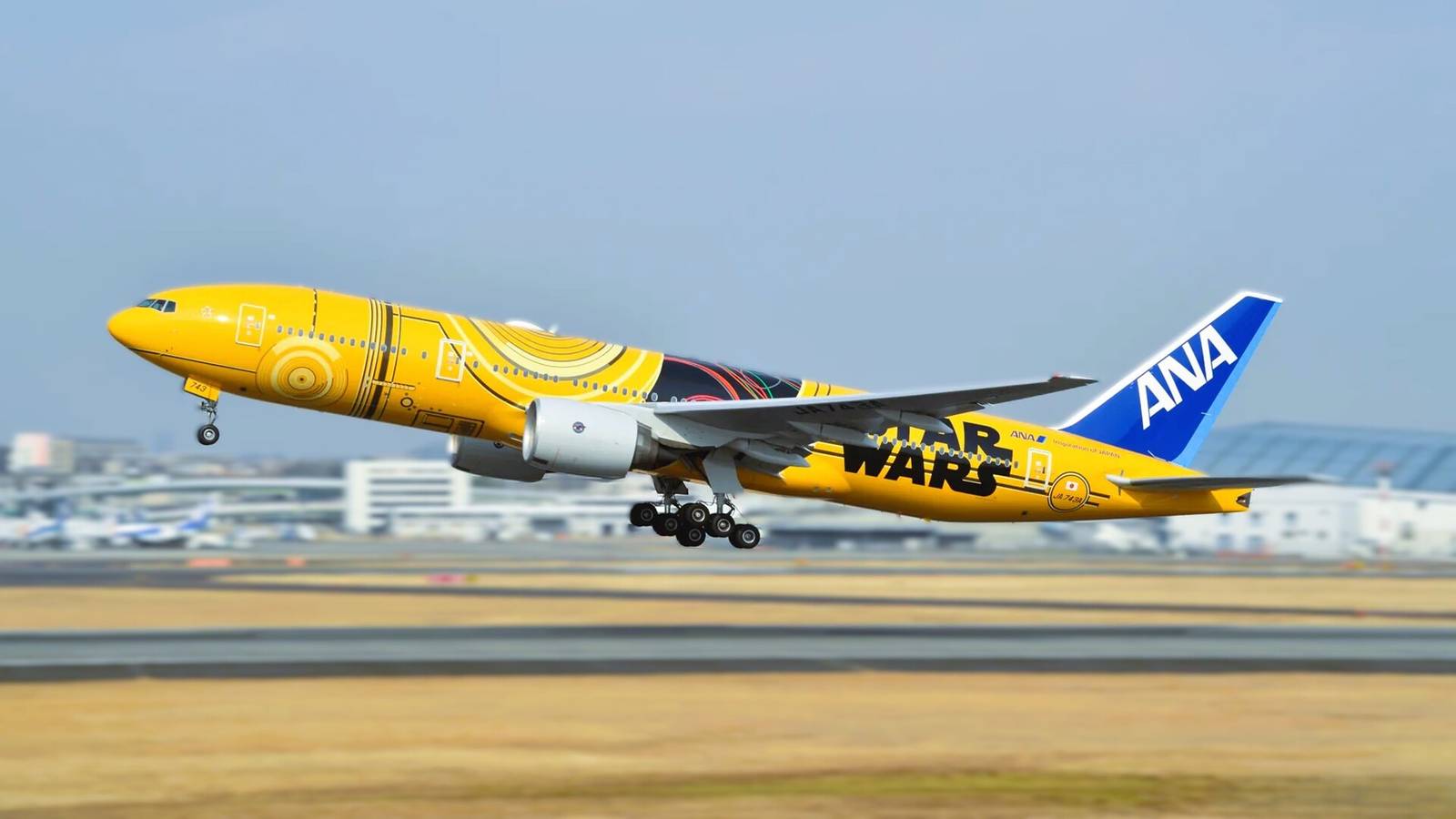 Final Transmission: ANA Retires Iconic C-3PO Star Wars Livery