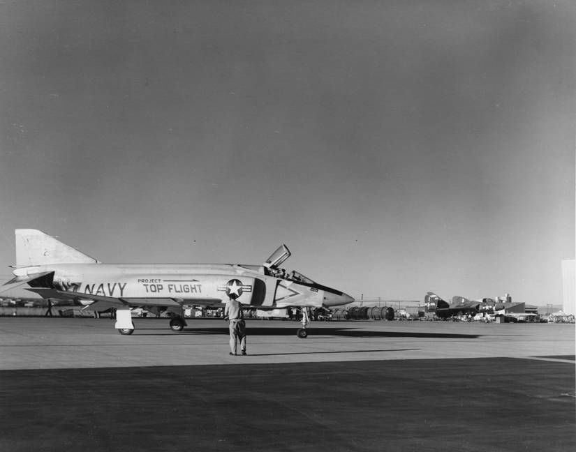 How This Fighter Jet Quickly Set Over 20 World Records After It Was ...