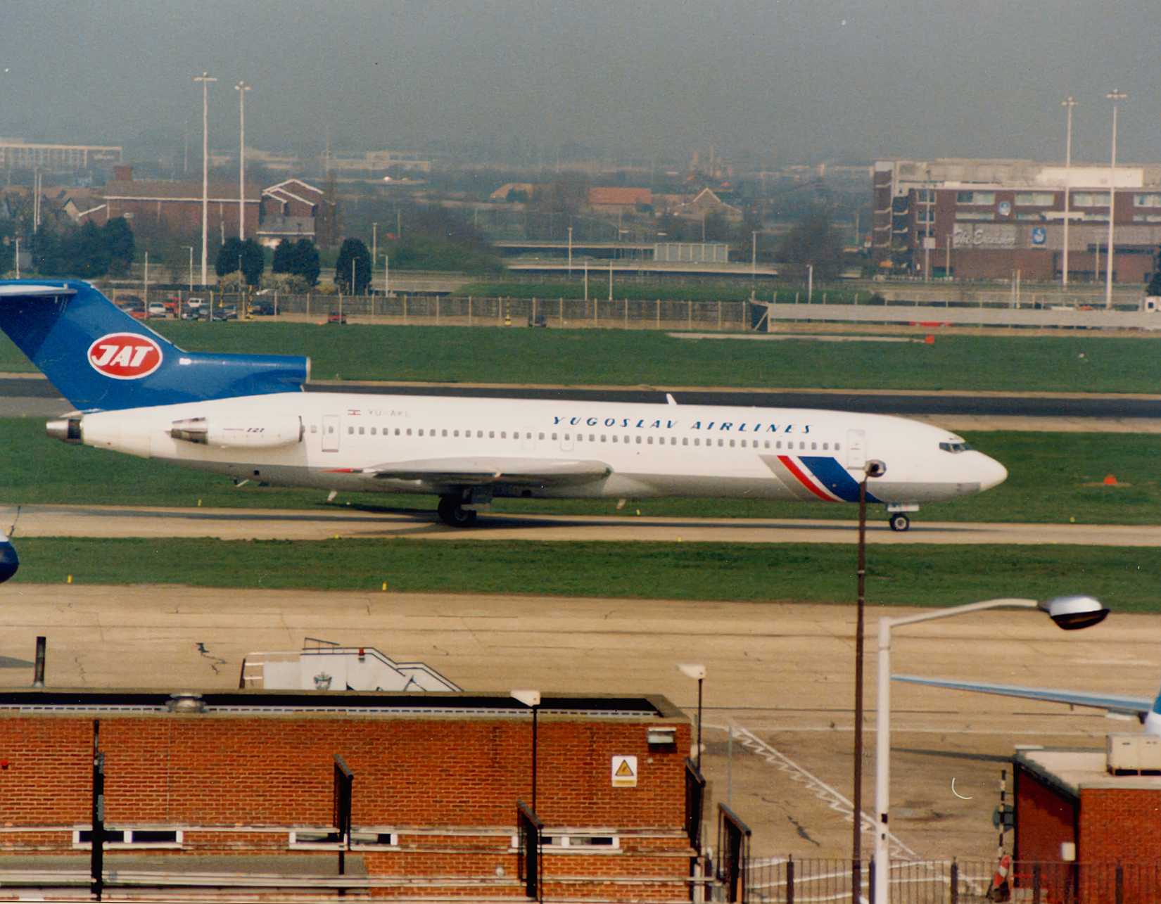 Here’s How Much Bigger Aircraft Engines Are Today Compared To The ...