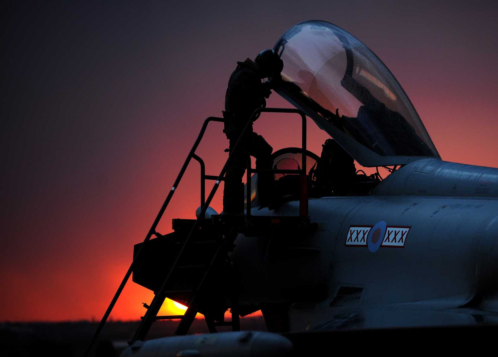 How Much Do Royal Air Force Fighter Jet Pilots Make?