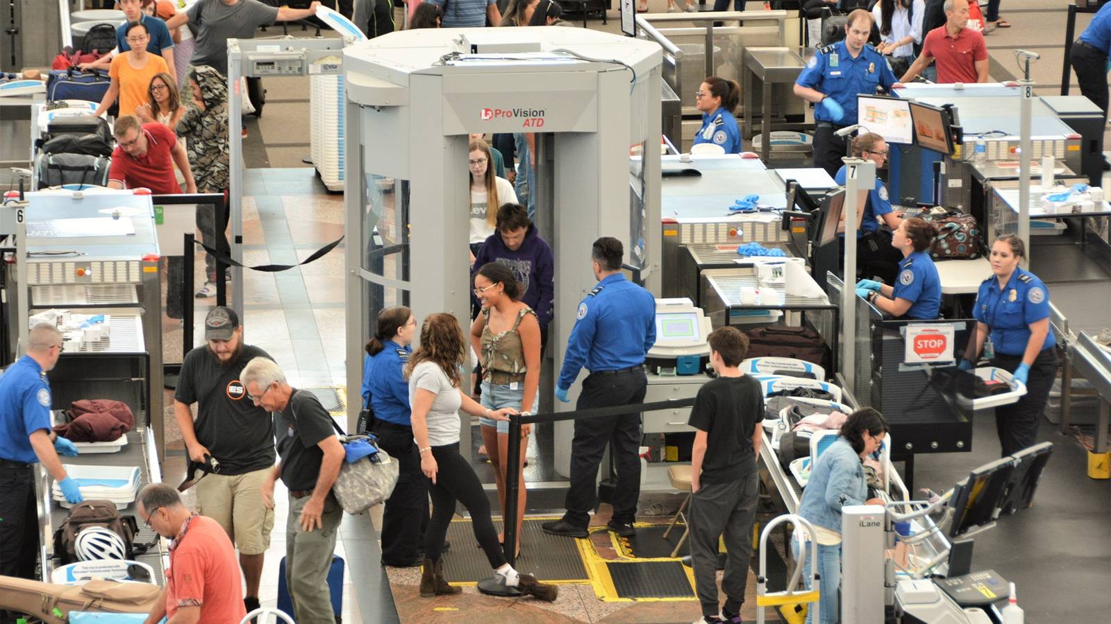 TSA Employees Asked To Return Tyler Perry’s $1,000 Gift Cards As ...