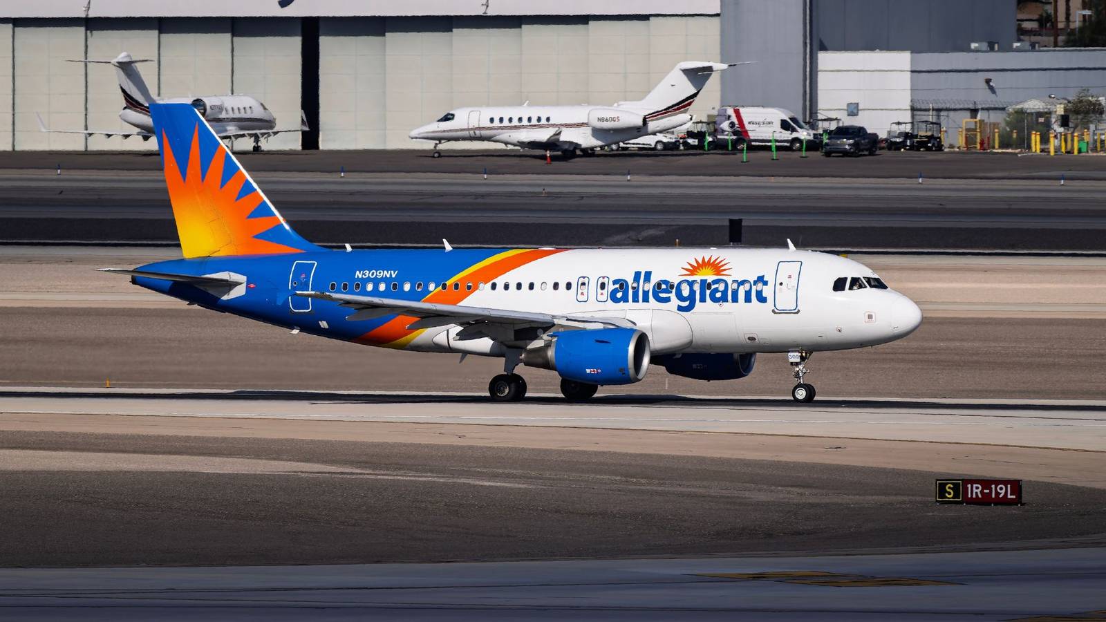 Downsizing: Allegiant Air To Close Bellingham & Savannah Crew Bases In ...