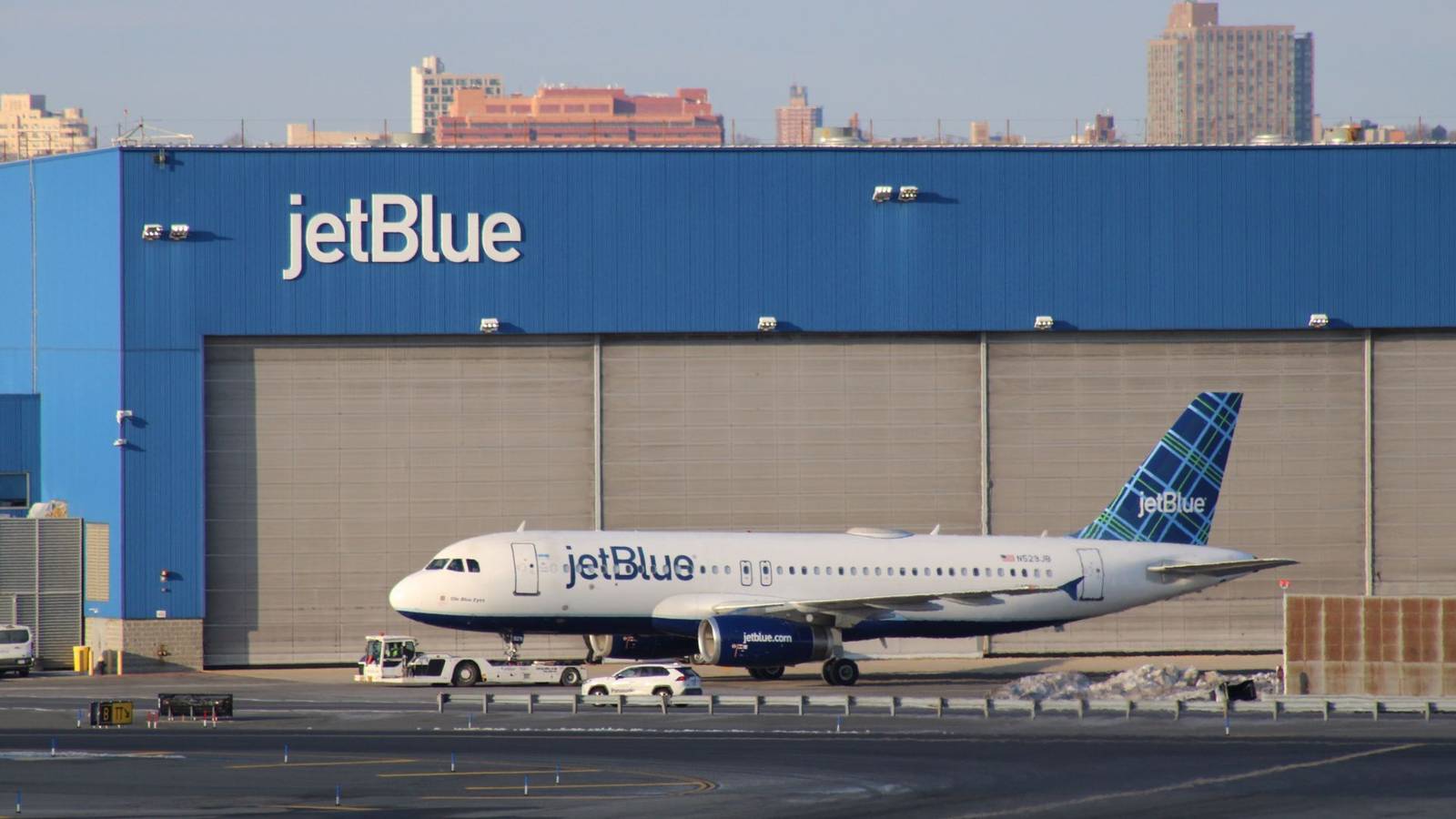 JetBlue’s Debt Could Reach $9 Billion This Year & United Isn’t ...