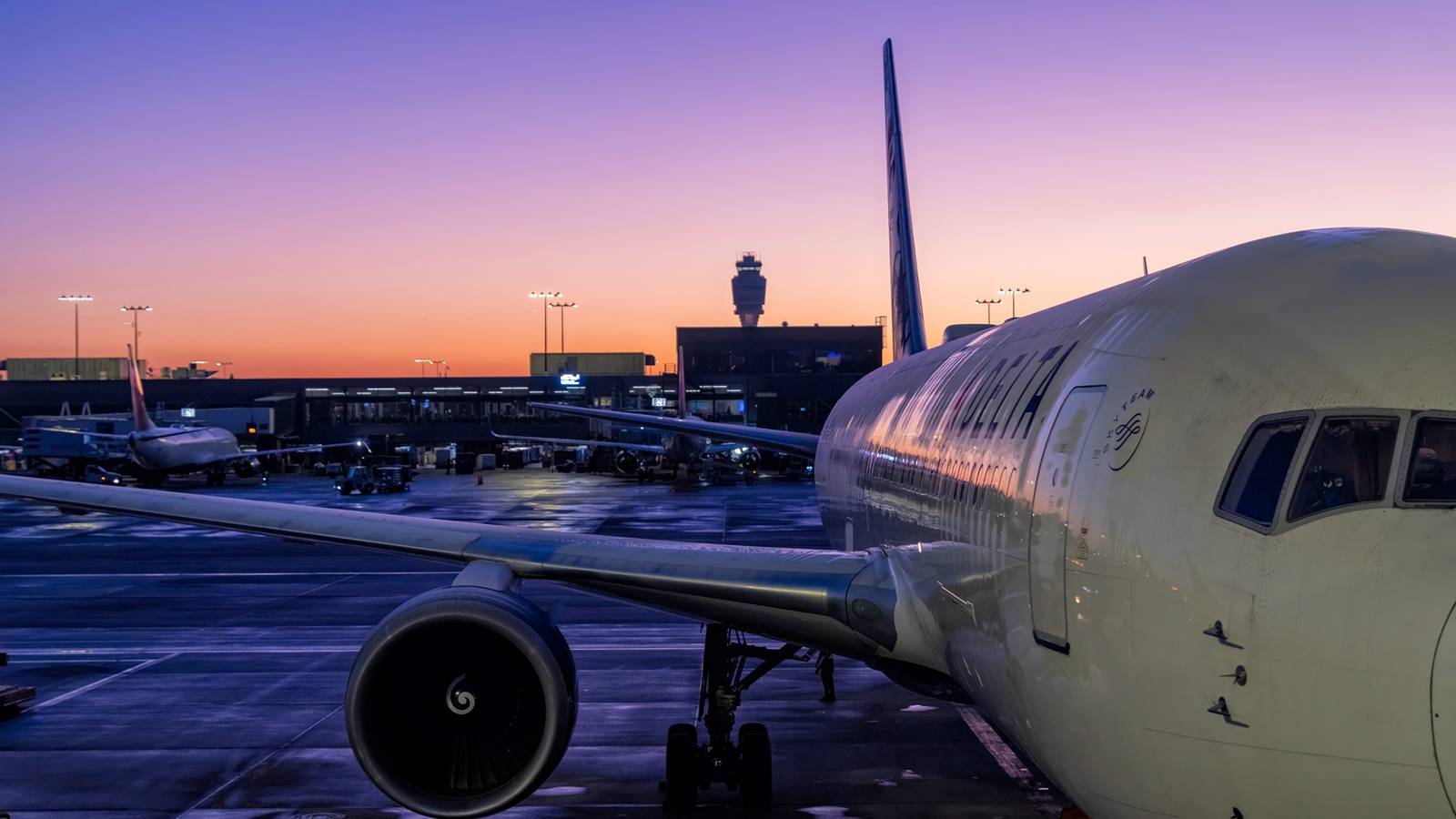 World's Busiest Airport Added To US Ebola Screening List As Outbreak Grows