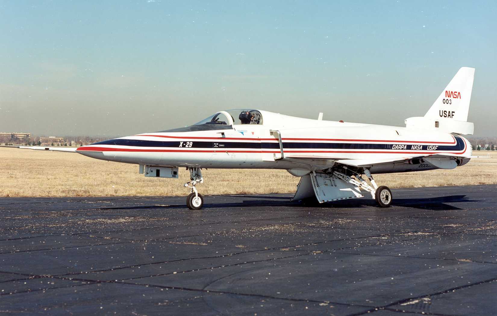 Why The X-29's Backward Wings Worked Perfectly But Were Never Used Again