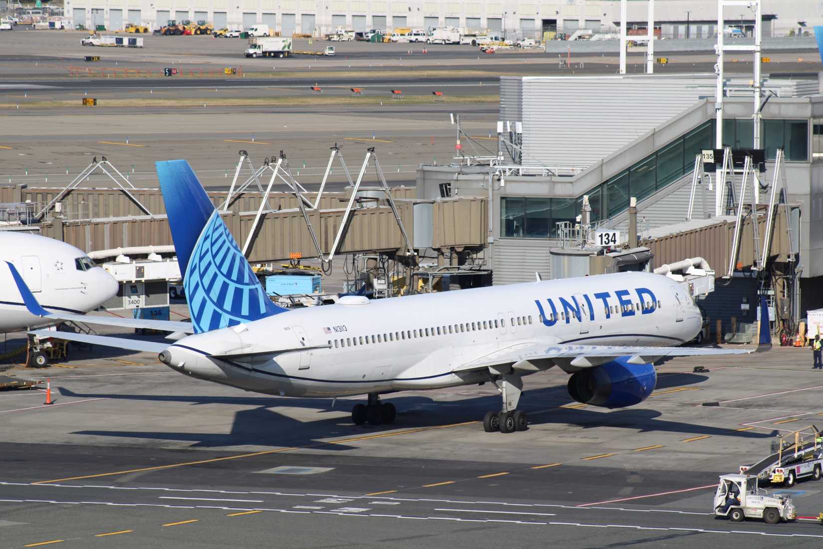 United Airlines’ Boeing 777-200 Flights From San Diego Won’t Return ...