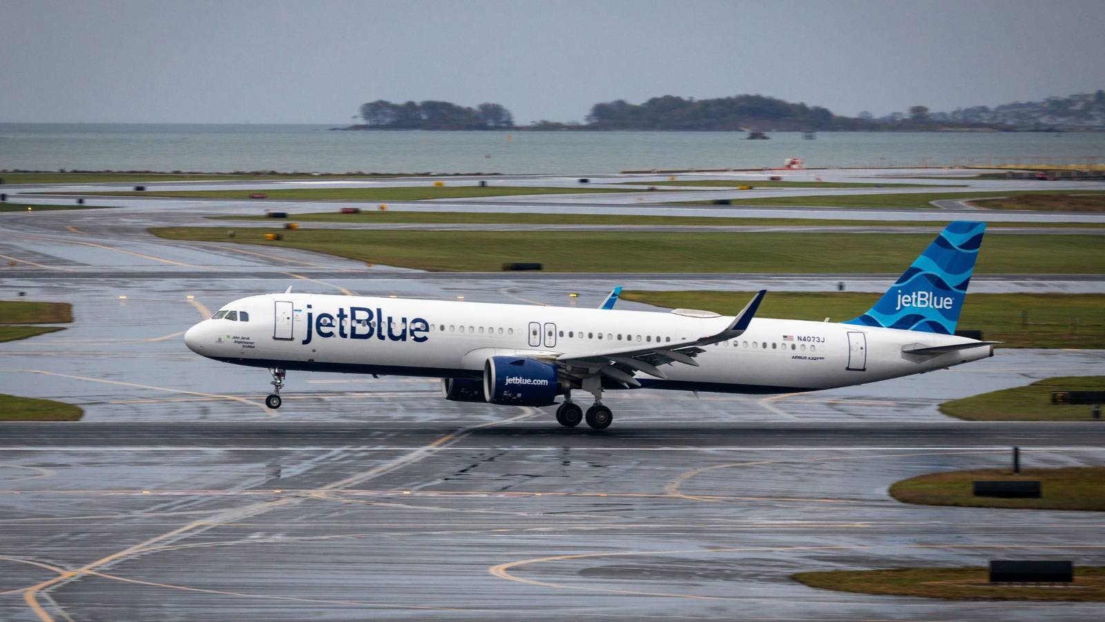 JetBlue Follows Suit, Overhauls Descent Procedures After Reviewing ...