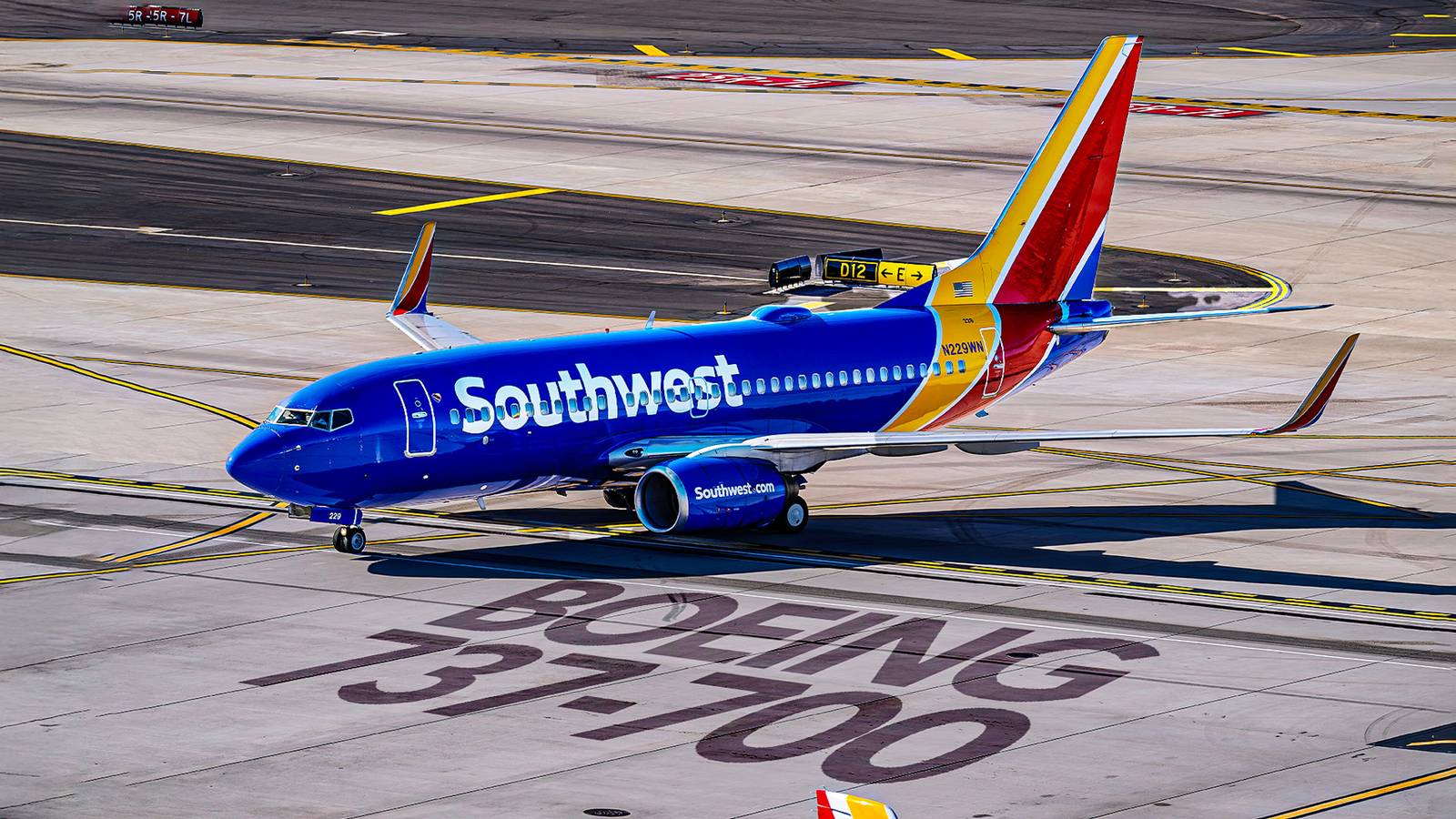 "Metal Debris": Southwest Airlines Boeing 737 Diverts Back To Austin ...