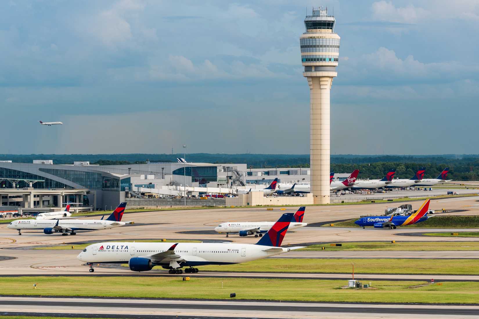 Straight To The Gate: TSA Pilots 1st-Ever Off-Site Security Screening ...