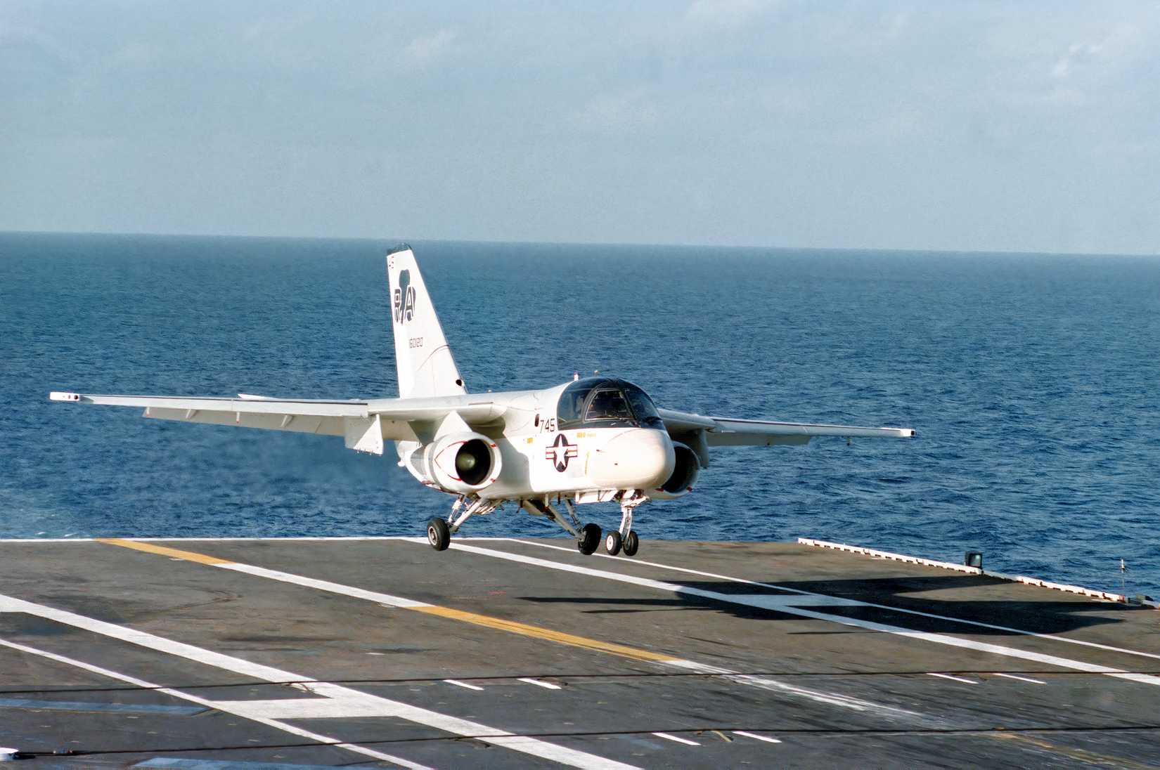 The US Navy Retired Its Most Capable Submarine-Hunting Aircraft ...